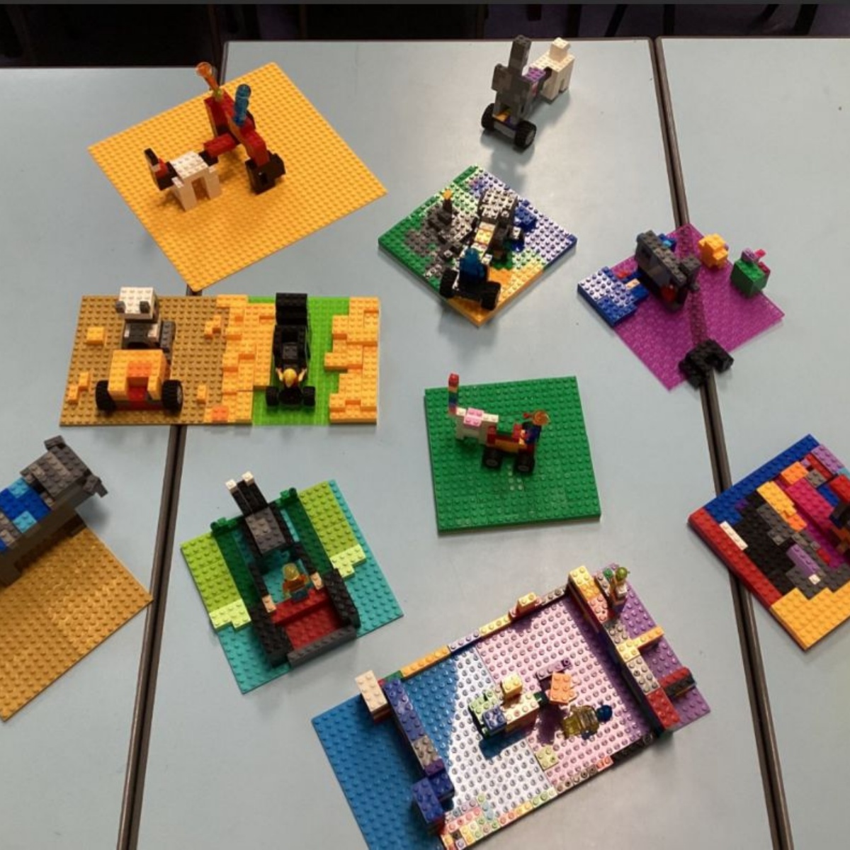 Upwell Academy - Kids with Bricks CLub